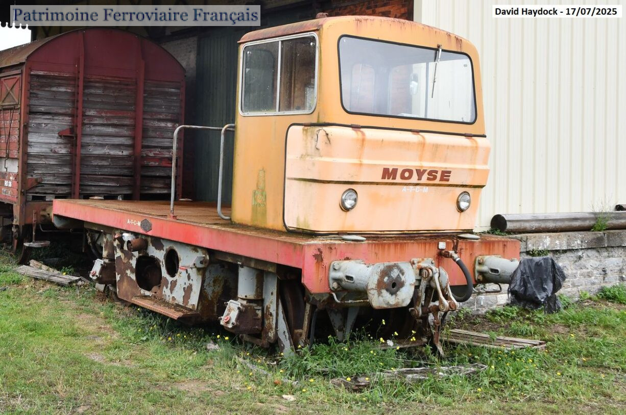 Indus. locotracteur plateau Moyse 173 – TTC / ATCM - Patrimoine ...