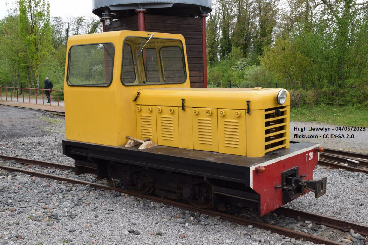 VE60 Armée locotracteur Socofer 333 – APPEVA - Patrimoine Ferroviaire ...